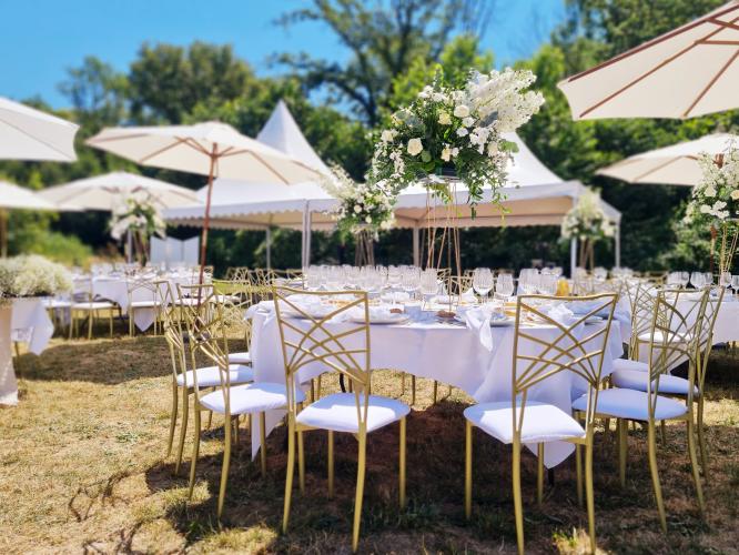 Amplitub's - location chapiteaux, mobilier et sonorisation dans le ...